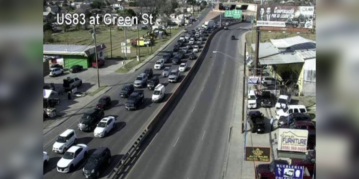 Multiple vehicle crash reported in central Laredo Multiple vehicle crash reported in central Laredo